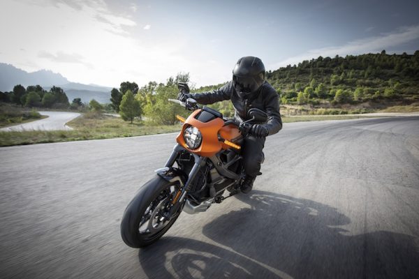 The 7+ BEST Motorcycles for Commuting | RIPS & RIDES