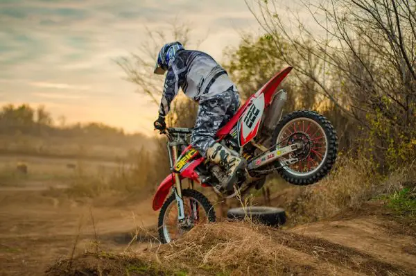 The 7+ Surprising Benefits of Riding Dirt Bikes | RIPS & RIDES